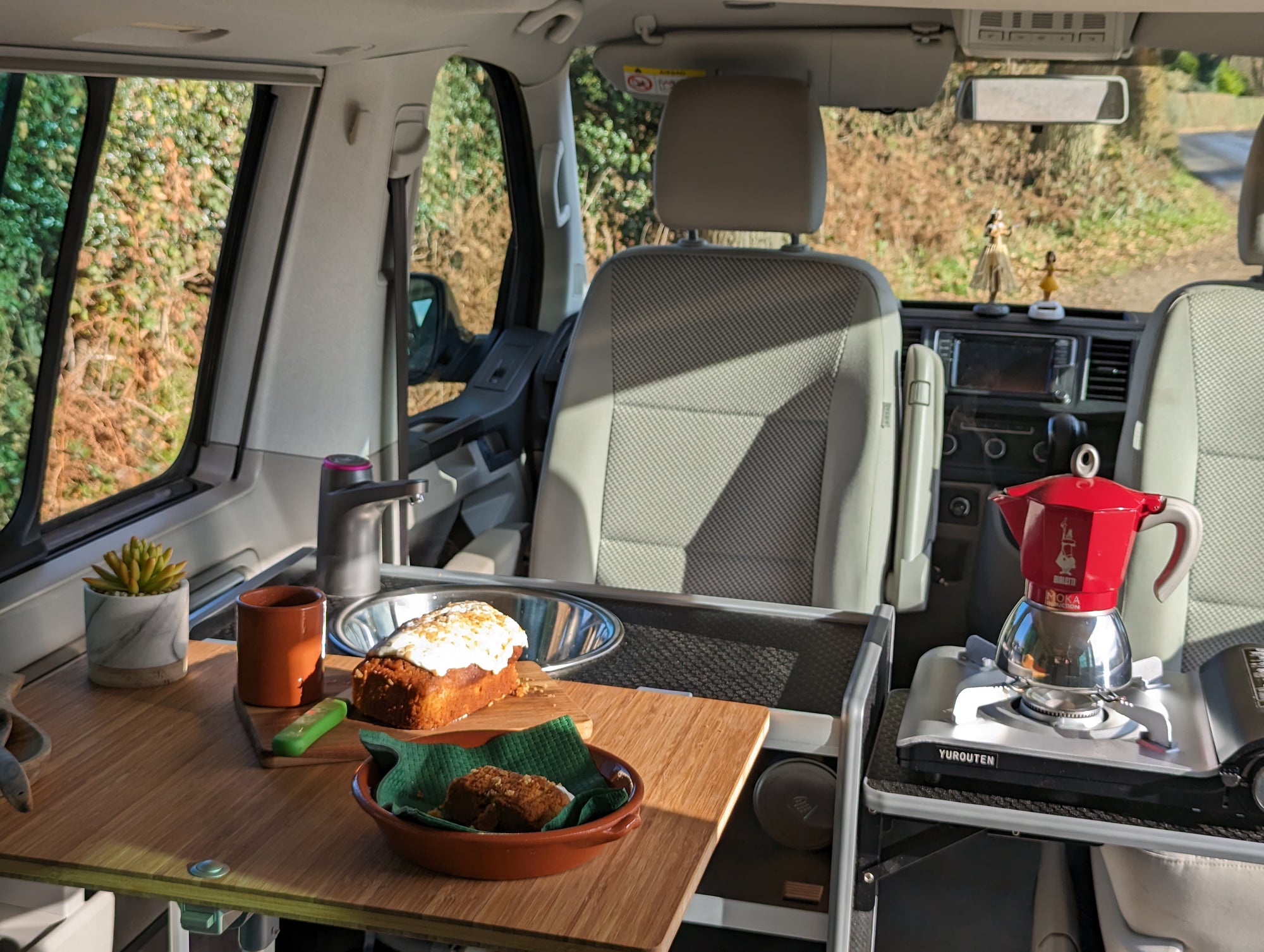 Volkswagen - California Beach - Caravelle - Multivan – Vangear UK