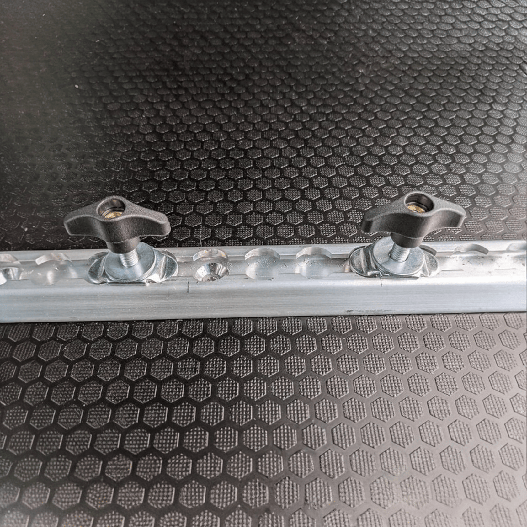 Vangear Unwin Rail Section Kit – Vangear UK